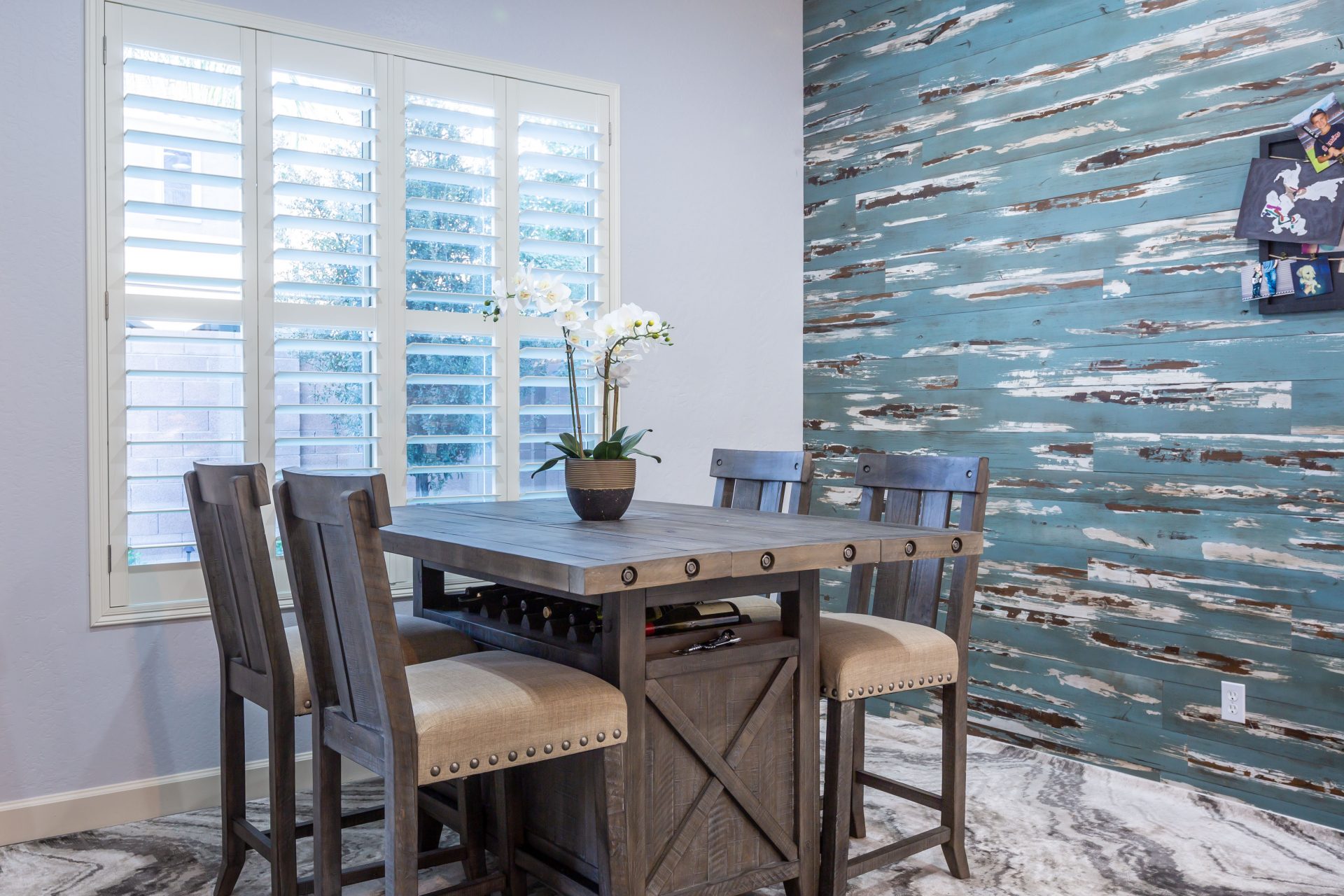 Custom Distressed Finish Wall | Porter Barn Wood