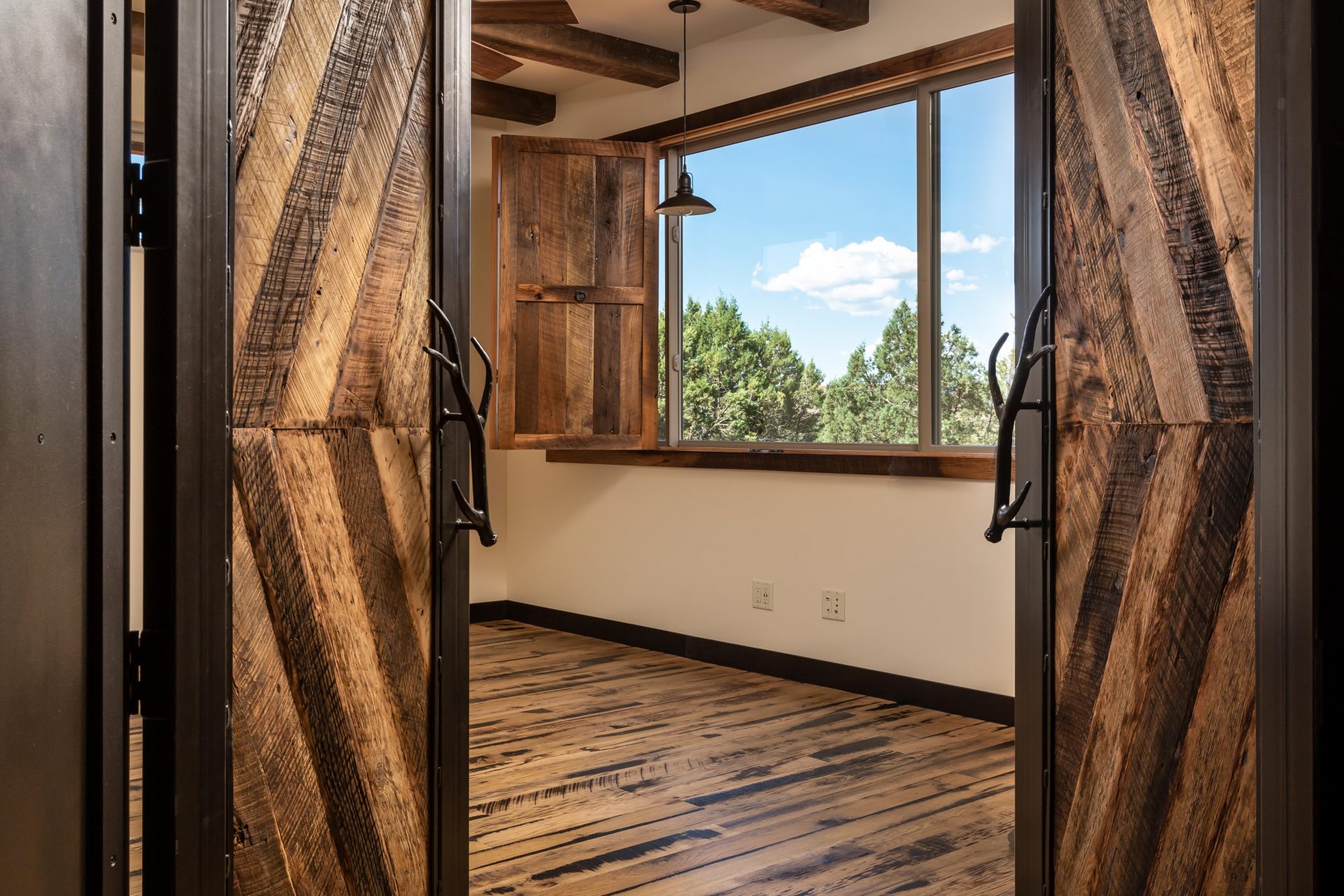 Custom Sedona Home Office | Porter Barn Wood